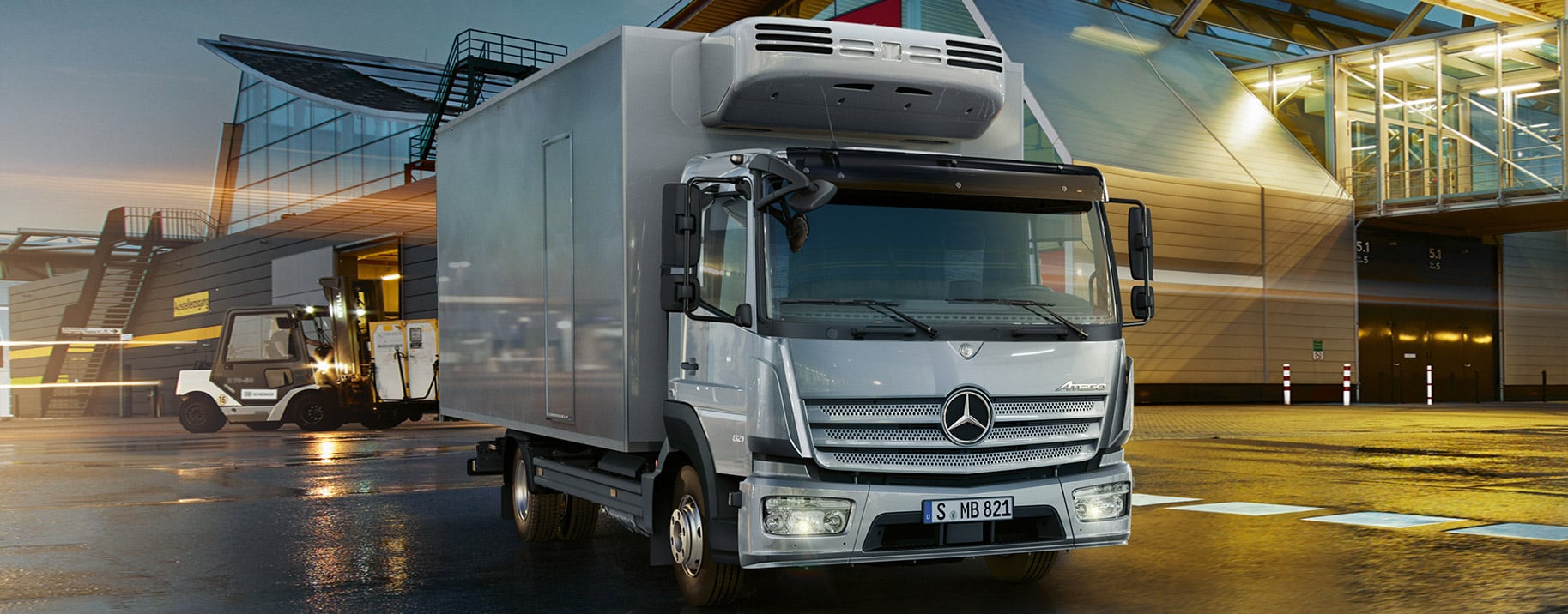 Mercedes-Benz Trucks | Equipment information and specs | LECTURA Specs