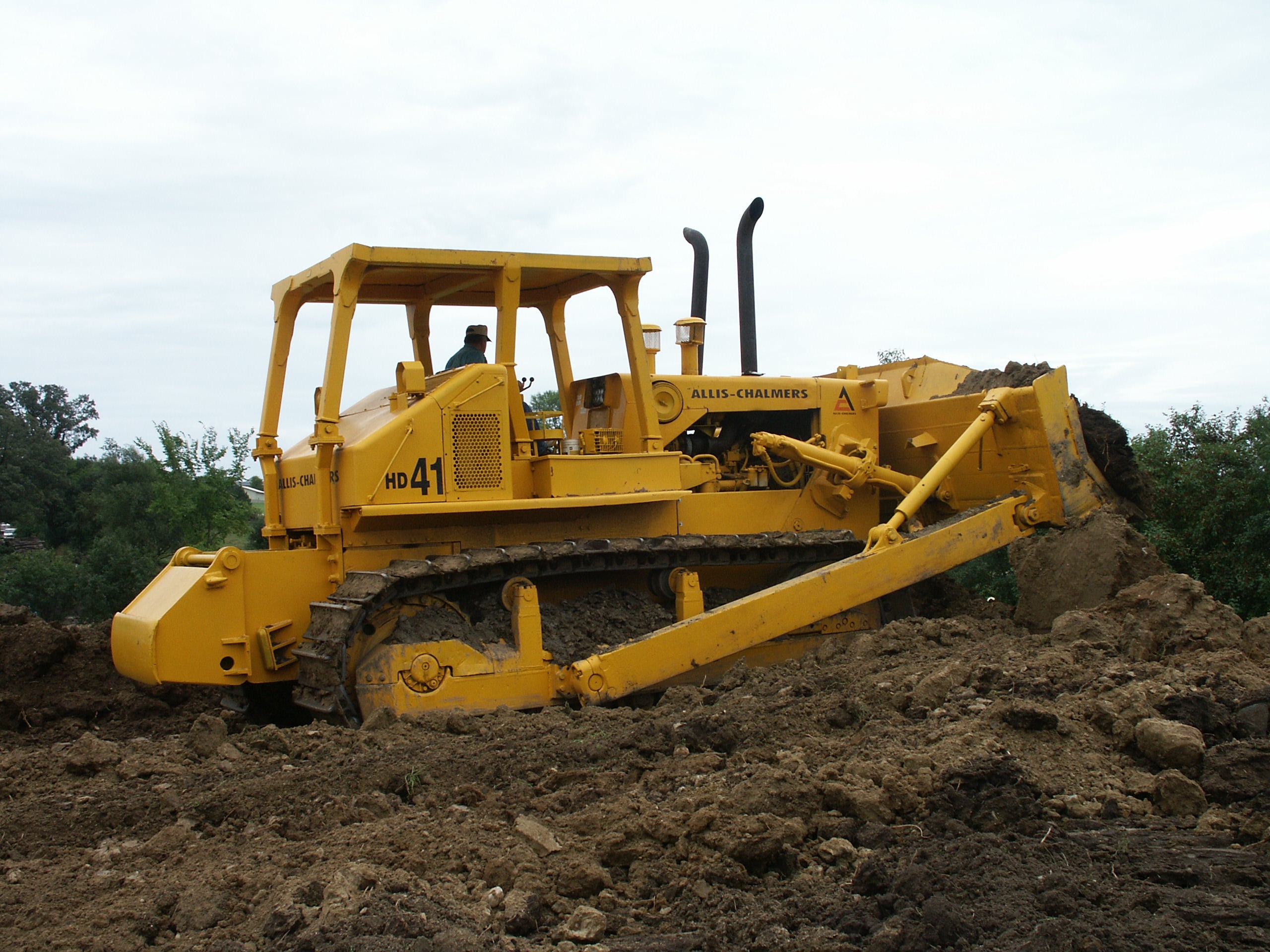 Top 10 Biggest Bulldozers - Worlds Largest Dozers (update 2024)