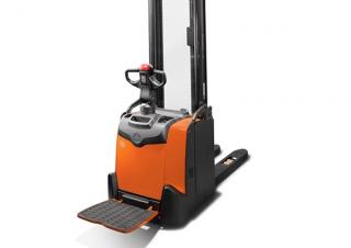 Toyota SPE120 Stand up rider pallet stacker specs & dimensions (2021 ...