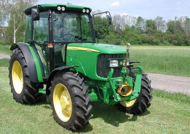 John Deere 5415 Std 4WD Tractor Specs & Dimensions (2003 - 2008 ...