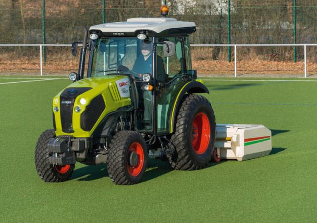 Claas Nexos 240 F 4WD Tractor Specs & Dimensions (2017 - 2023 ...