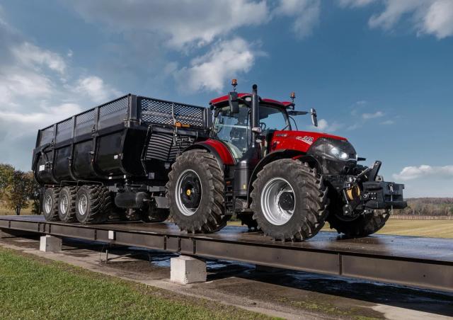 Case IH Optum 340 CVXDrive 4WD Tractor Specs & Dimensions (2023 - 2025 ...