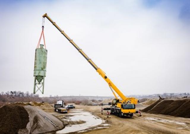 Liebherr LTM 1090-4.2 crane - load chart, specs & dimensions (2017 ...