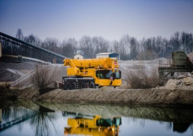 Liebherr LTM 1090-4.2 crane - load chart, specs & dimensions (2018 ...