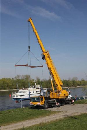Liebherr LTM 1095-5.1 crane - load chart, specs & dimensions (2005 ...