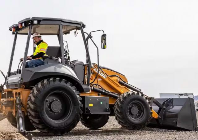 Case 575N EP Utility Plus Backhoe Loader Specs & Dimensions (2023 ...