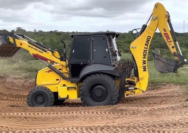 New Holland B80C Backhoe Loader Specs (2022 - 2025) | LECTURA Specs
