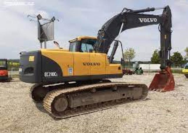 Volvo EC210 excavator specs (2000 - 2009) | Diggers | LECTURA Specs