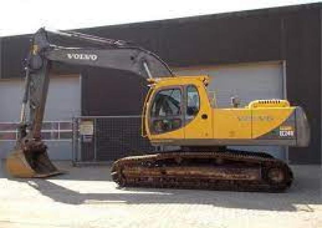 Volvo EC240 excavator specs (2000 - 2001) | Diggers | LECTURA Specs
