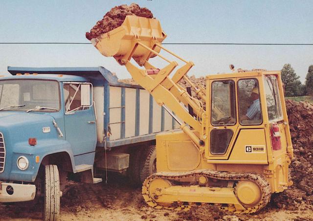 Caterpillar 931B Crawler Loader Specs & Dimensions (1986 - 2025 ...