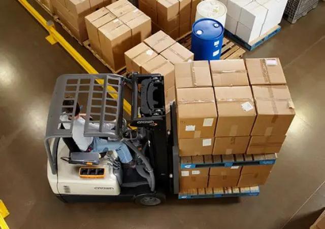 Crown FC 5715 2.5 electric forklift specs & dimensions (2023 - 2025 ...
