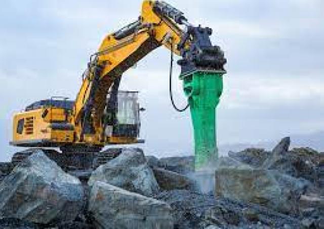 Montabert V7000 Specifications & Technical Data (2019-2024) | LECTURA Specs