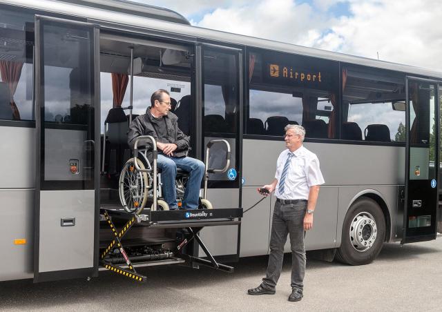 All specs & dimensions for Mercedes-Benz Intouro (2019 - 2025) Bus ...