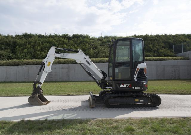 Bobcat E27z excavator specs (2018 - 2025) | Diggers | LECTURA Specs