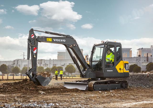 Volvo EC55D excavator specs (2020 - 2025) | Diggers | LECTURA Specs