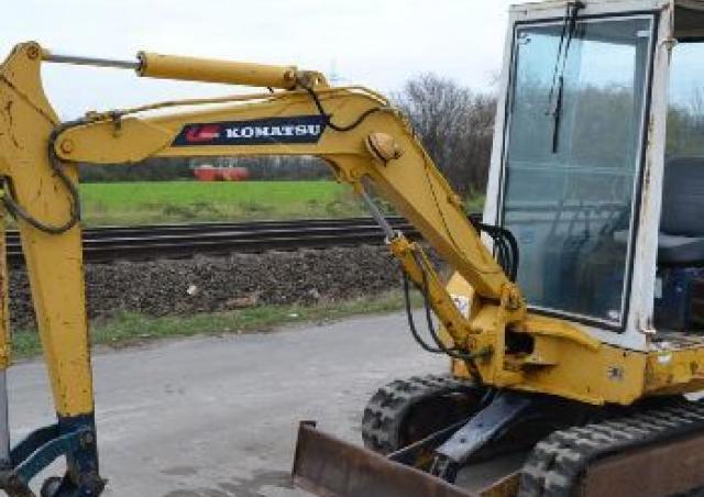 Komatsu PC10-6 excavator specs (1989 - 1996) | Diggers | LECTURA Specs