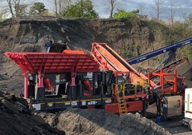 Sandvik UI310 HSI screener specs (2022 - 2025) | Screening | LECTURA Specs