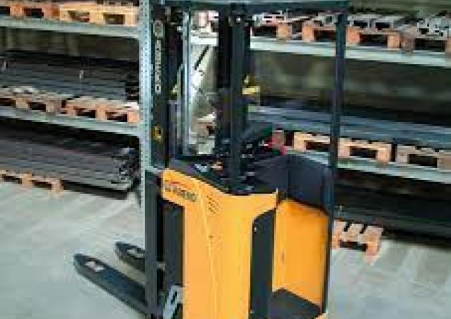 Actil Warehouse Trucks SA 1600 Sit down rider pallet stacker specs ...