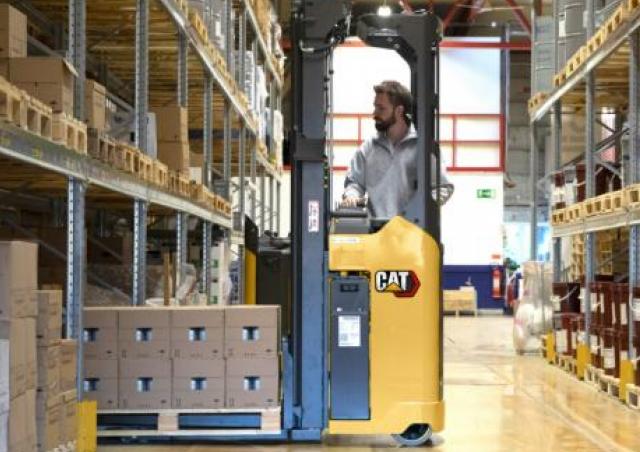 Caterpillar NSR12N2 Stand up rider pallet stacker specs (2024 - 2025 ...