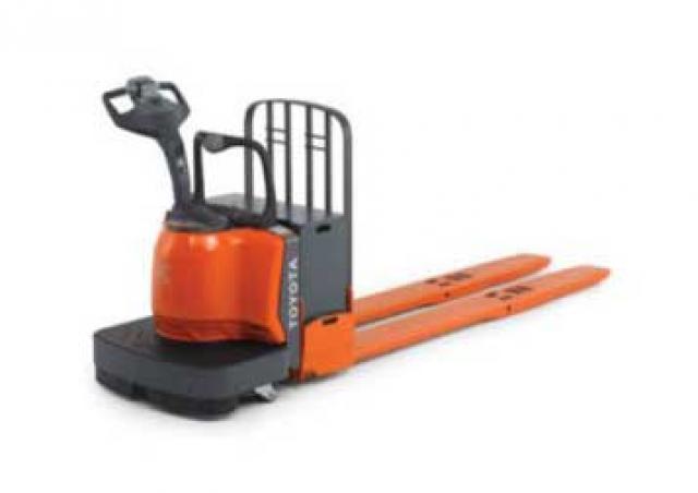 Toyota 8HBE40 Stand up rider pallet truck (2019 - 2025) | LECTURA Specs