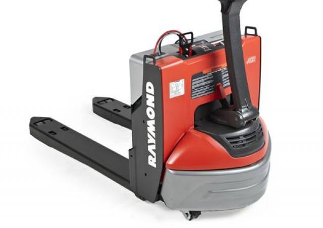 RAYMOND 8250 pallet jacks specs (2019 - 2025) | LECTURA Specs