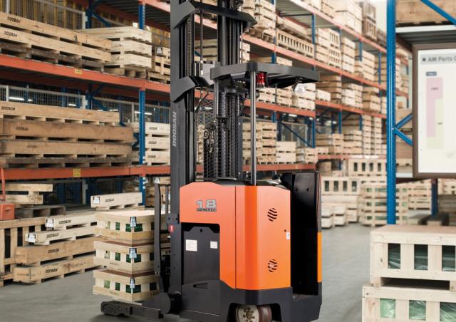 Doosan BR18SP-7 PLUS reach truck specs & dimensions (2022 - 2025 ...