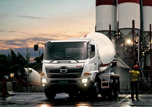 Hino 500 FL 2628 6x2 (2019 - 2024) Truck Specs | LECTURA Specs
