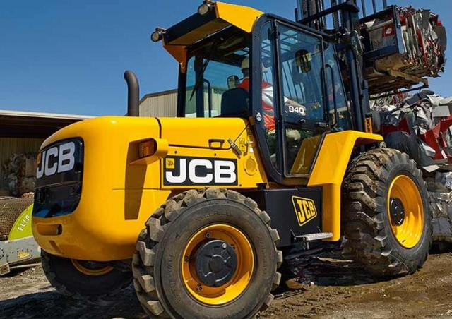 JCB 940 rough terrain forklift specs & dimensions (2014 - 2020 ...