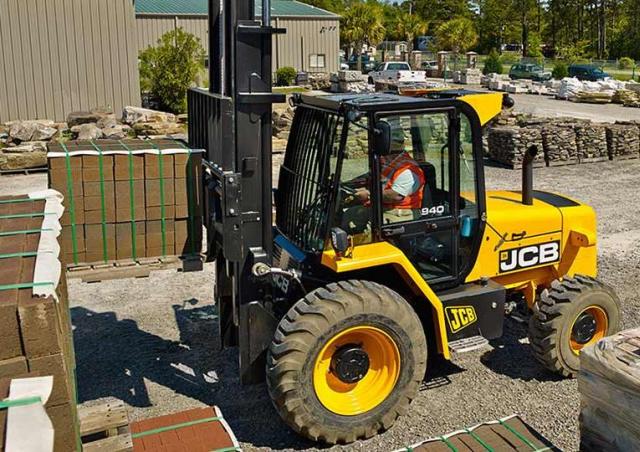 JCB 940 rough terrain forklift specs & dimensions (2014 - 2020 ...