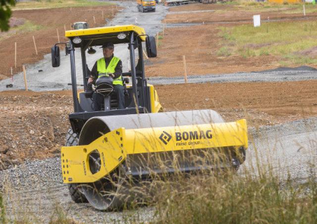 Bomag BW 213 D-5 Specifications & Technical Data (2015-2025) | LECTURA Specs