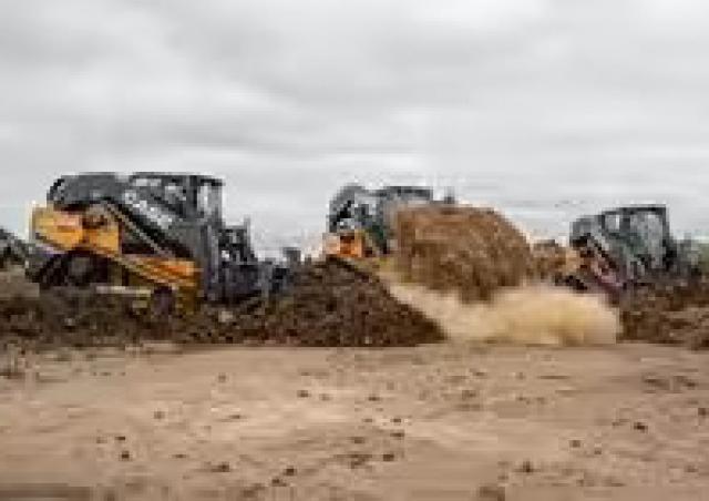 Case DL550 Skid Steer Specs (2022 - 2025) | LECTURA Specs