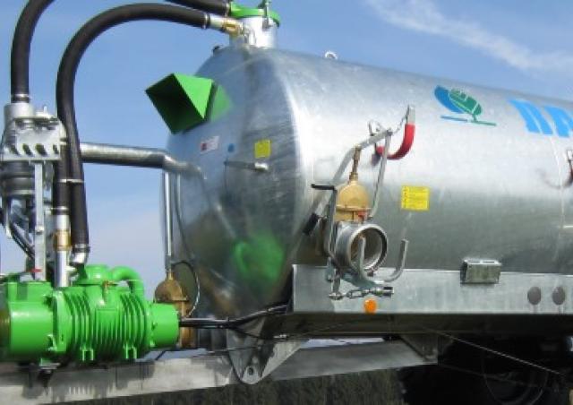Bauer Irrigation Combi tanker K63 single axle Specifications ...