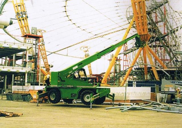 Merlo Roto 50.16 EVS rotating telehandler specs & dimensions (2001 ...