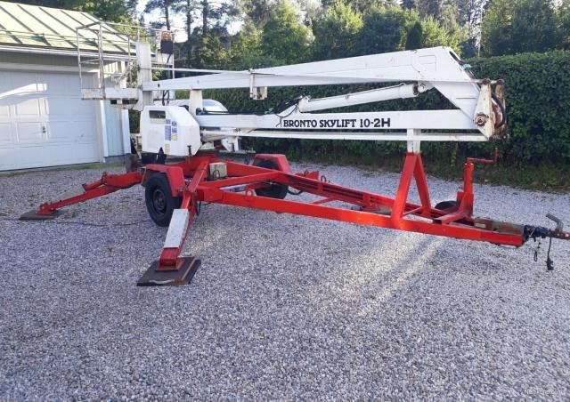 Bronto Skylift 10-2 H Specs (1989 - 1993) | Truck Mounted Articulating ...