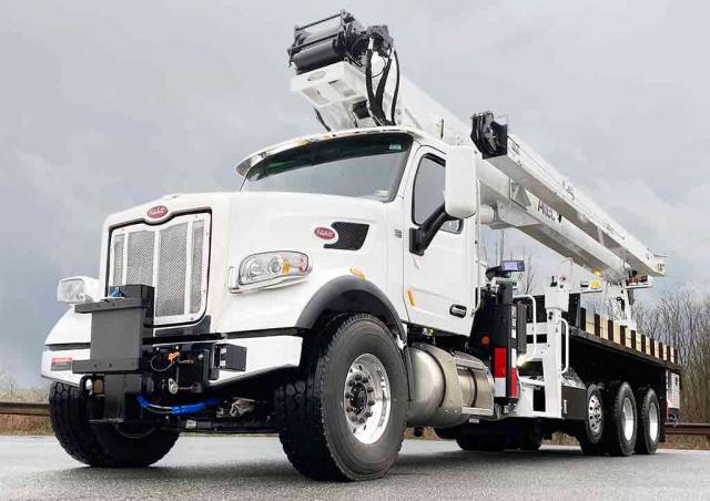 Altec AC30-101B crane - load chart, specs (2023 - 2025) | LECTURA Specs