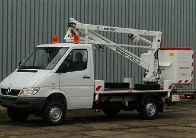 Bumar PMB 100 E Specs (2010 - 2017) | Trailer Mounted Articulating Boom ...