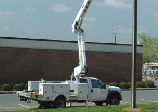 Altec AT40M – JEMS Specs & Dimensions (2017 - 2023) | Trailer Mounted ...