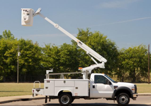 Altec AT200A Specs (2017 - 2024) | Truck Mounted Telescopic Boom Lifts ...