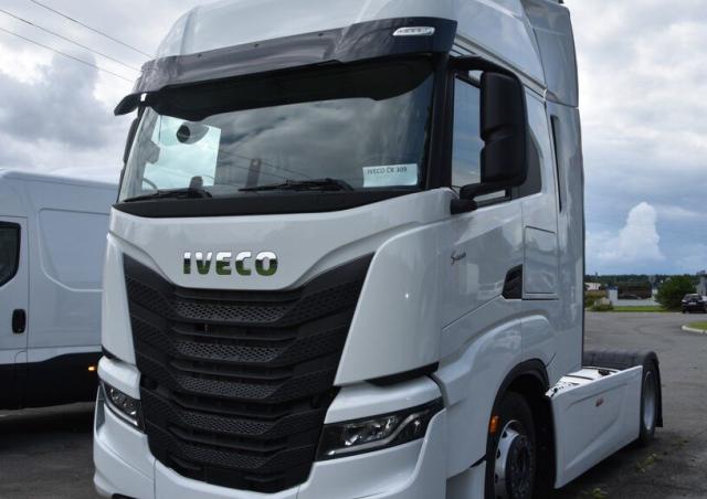 Iveco S-WAY Artic AT440S46T/P (2022 - 2025) Truck Specs & Dimensions ...