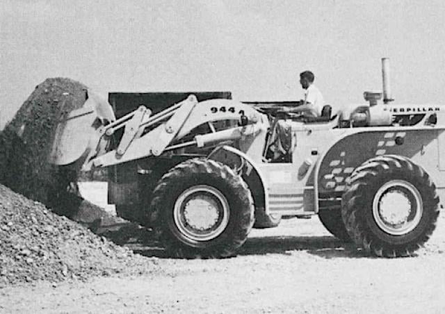 Caterpillar 944 Wheel Loader Specs (1968 - 2025) | LECTURA Specs