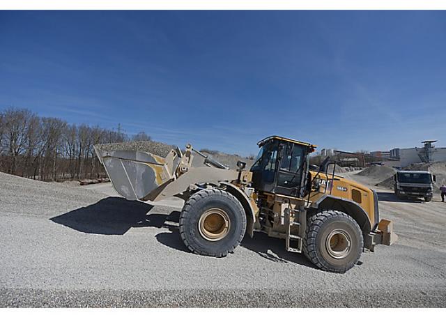 Caterpillar 966XE Wheel Loader Specs (2021 - 2025) | LECTURA Specs