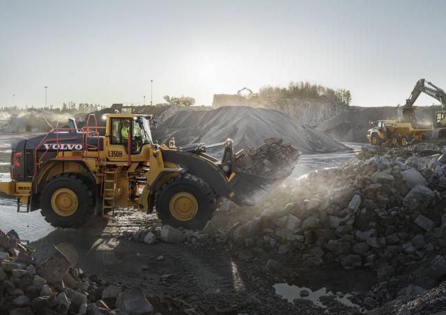 Volvo L350H Wheel Loader Specs (2019 - 2025) | LECTURA Specs