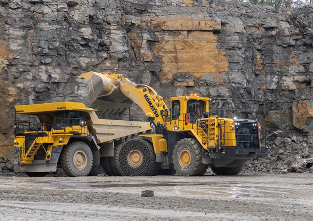 Komatsu WA900-8E0 Wheel Loader Specs (2020 - 2024) | LECTURA Specs