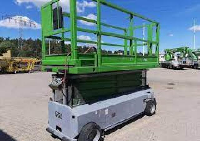 German Standard Lift S 111 E 12 Specs (1995 - 2003) | Wheeled scissor ...