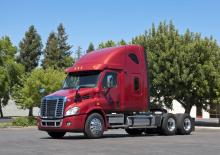 Freightliner Trucks - Lorries Full Specs & Dimensions | LECTURA Specs