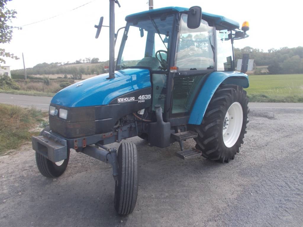 Ford-NH 4635 2WD Tractor Specs & Dimensions (1996 - 1998) | LECTURA Specs