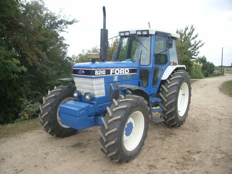 Ford-NH 8210 2WD Tractor Specs & Dimensions (1982 - 1991) | LECTURA Specs