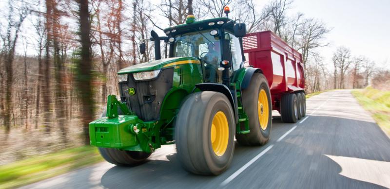 John Deere 7230 R 4WD Tractor Specs & Dimensions (2011 - 2014 ...
