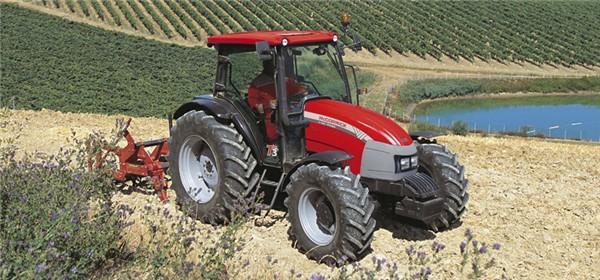 McCormick C 110 Max 4WD Tractor Specs & Dimensions (2011 - 2014 ...