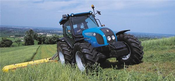 Landini Powerfarm 110 HC 4WD Tractor Specs & Dimensions (2011 - 2014 ...